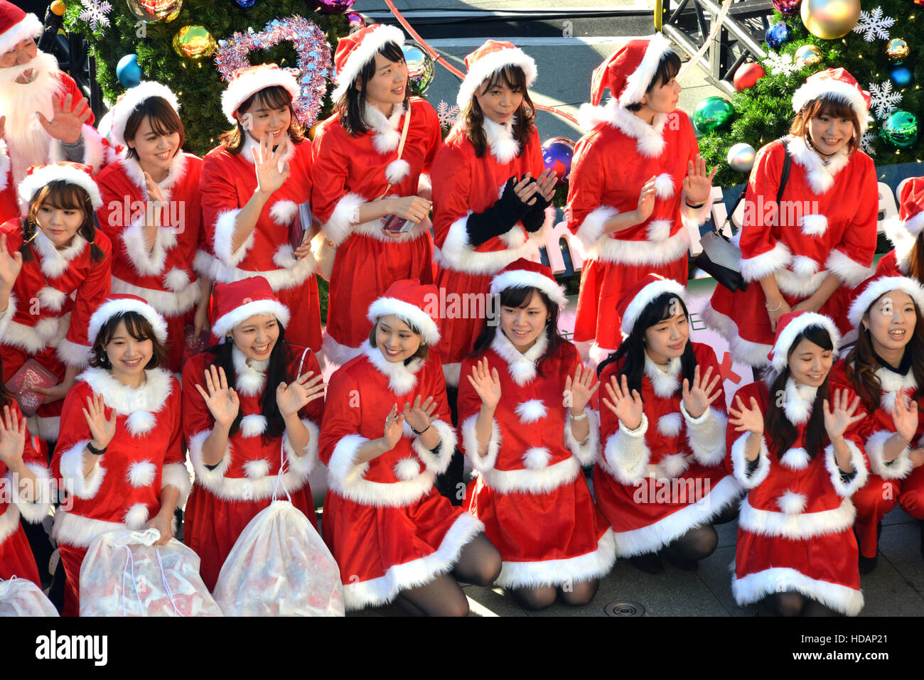 Tokyo, Japan. 10th Dec, 2016. 100 employees from Japanese toy makers in ...