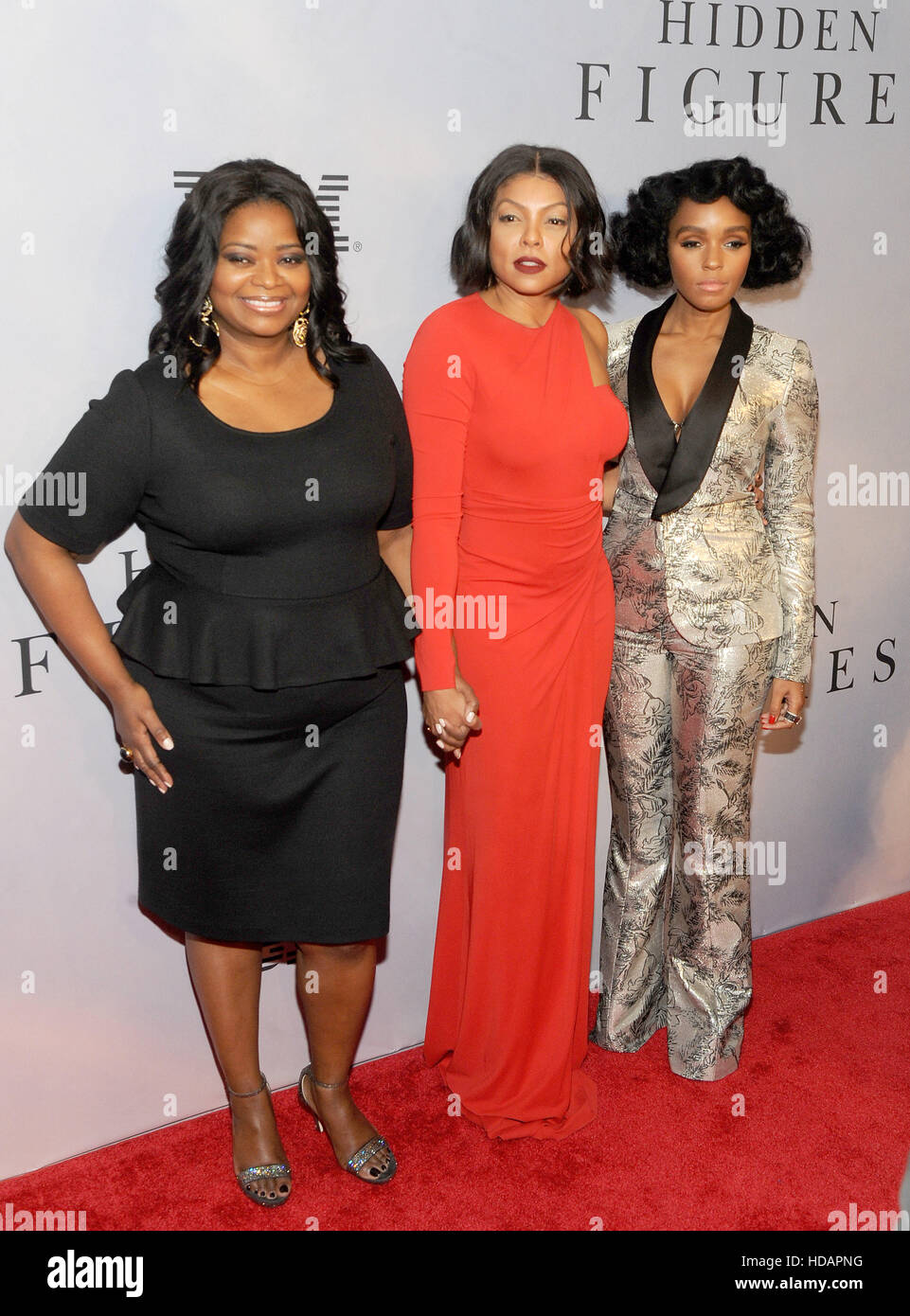 NEW YORK, NY - DECEMBER 10: Octavia Spencer, Taraji P. Henson and ...