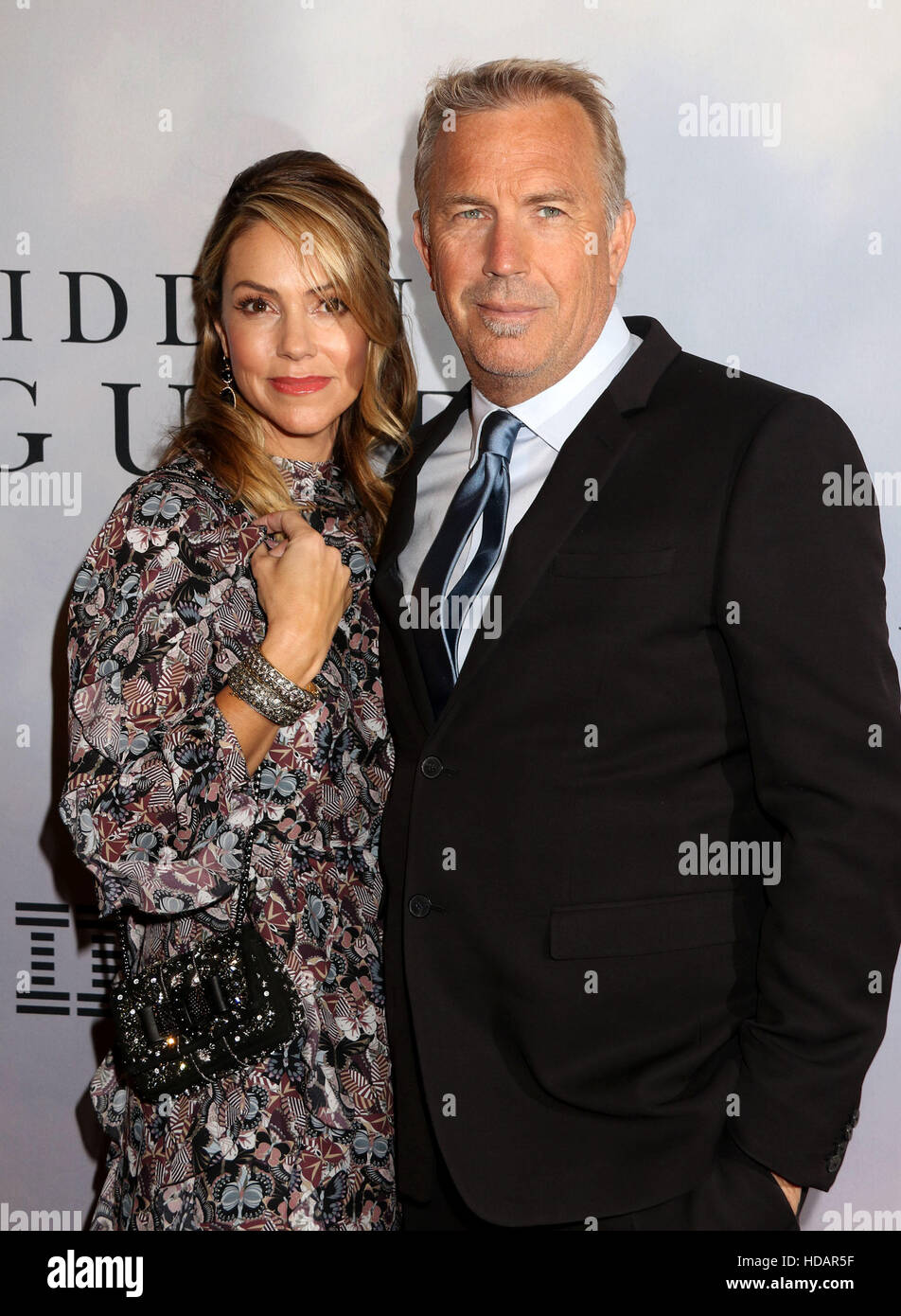 New York, New York, USA. 10th Dec, 2016. Actor KEVIN COSTNER and ...