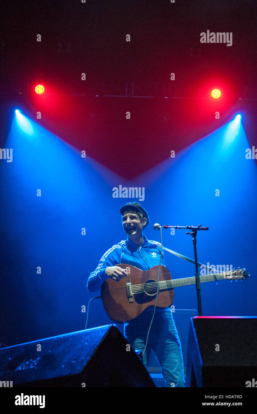 Gerry cinnamon performing live hi-res stock photography and images - Alamy