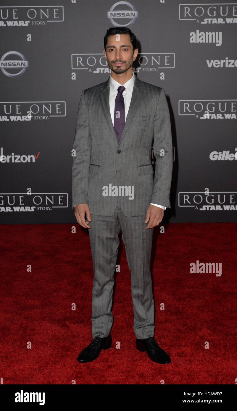 HOLLYWOOD, CA - DECEMBER 10:Tony Revolari attends the Rogue One Movie ...