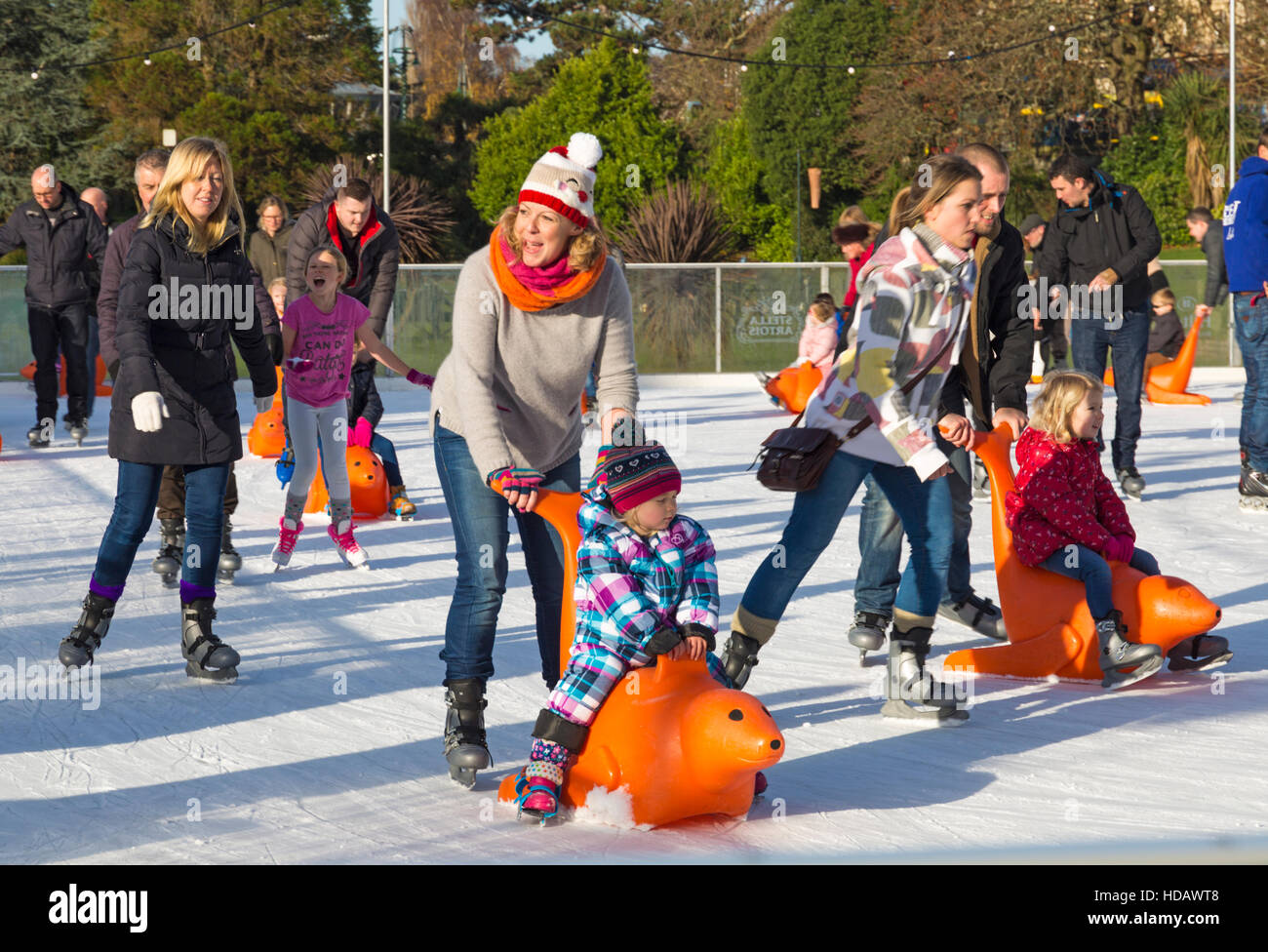 Bournemouth, Dorset, UK 11 December 2016. Visitors enjoy skating on the ...