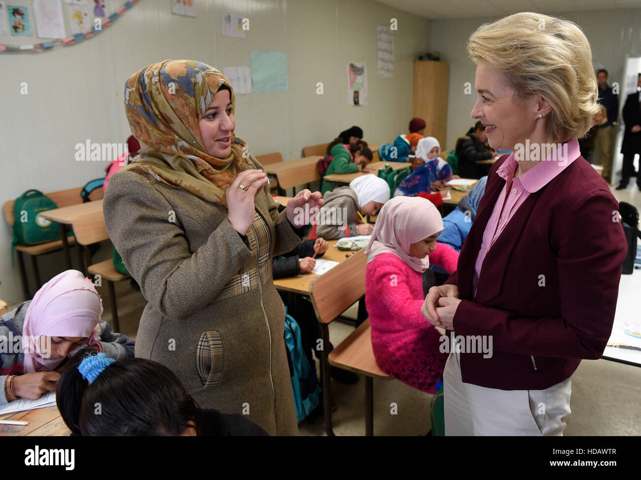 Zaatari classroom hi-res stock photography and images - Alamy