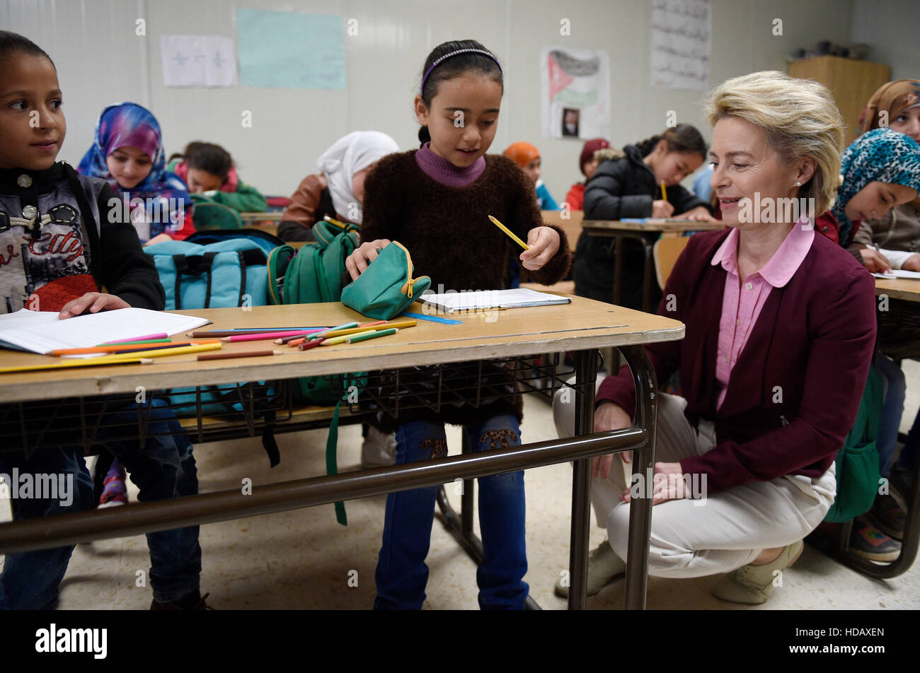 Zaatari classroom hi-res stock photography and images - Alamy