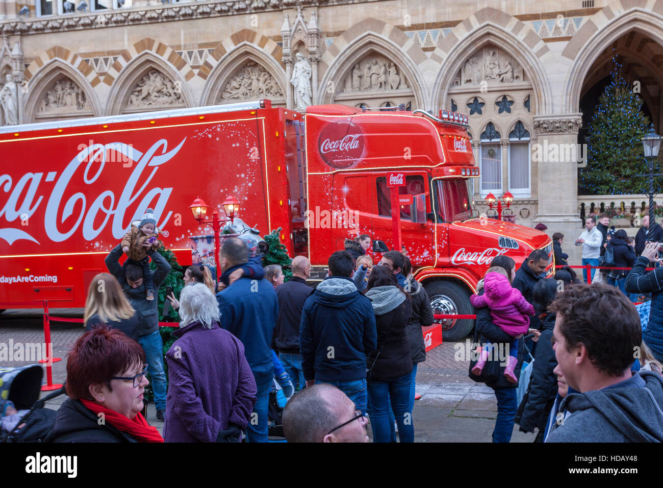 Coca cola christmas truck hi-res stock photography and images - Alamy