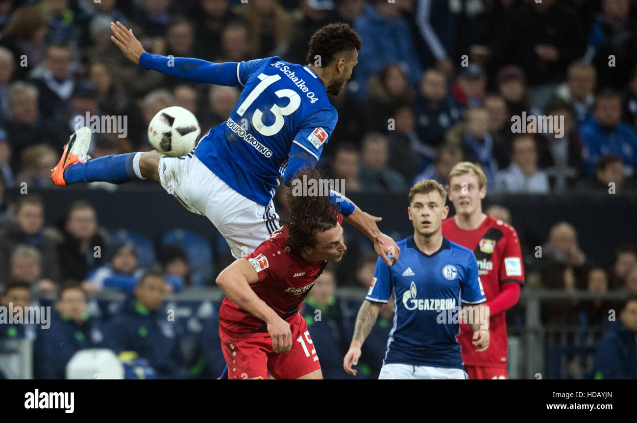 Schalke's Eric Maxim Choupo-Moting (top) and Julian Baumgartlinger of ...