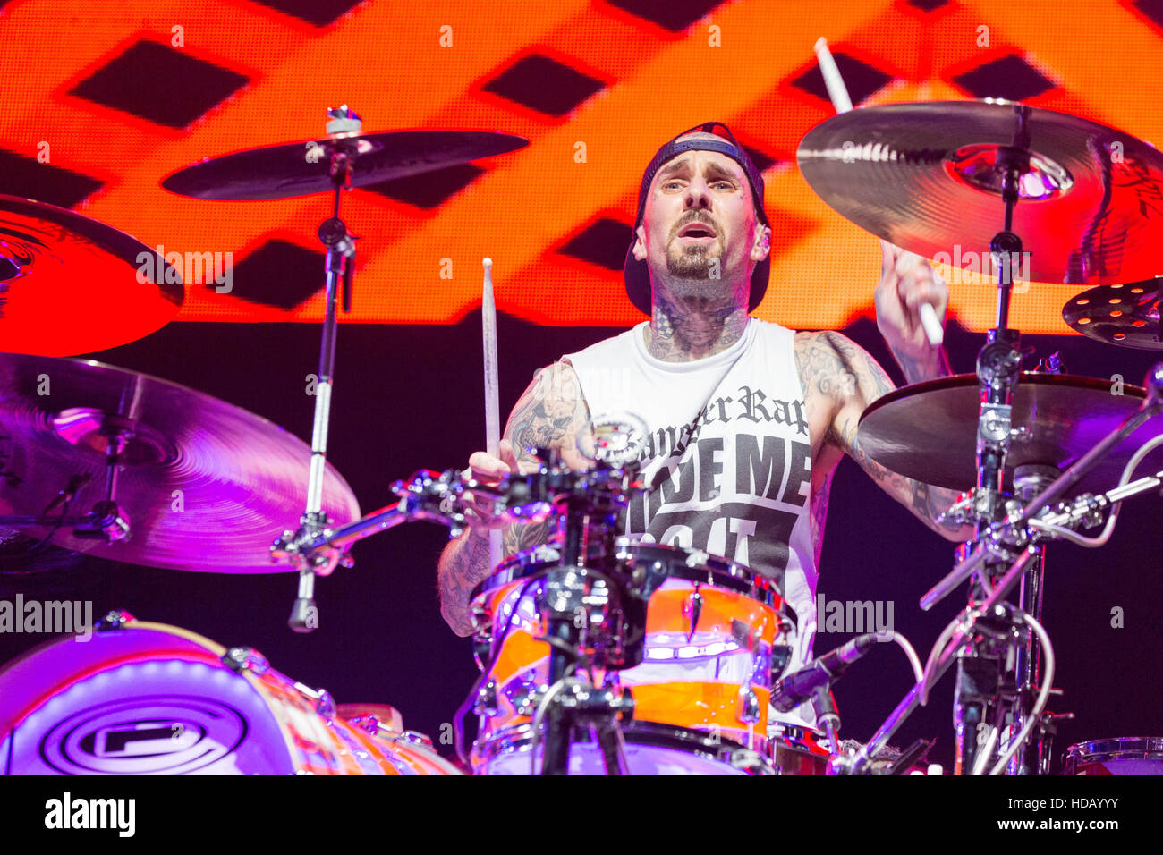 Inglewood, California, USA. 10th Dec, 2016. TRAVIS BARKER of Blink-182 ...