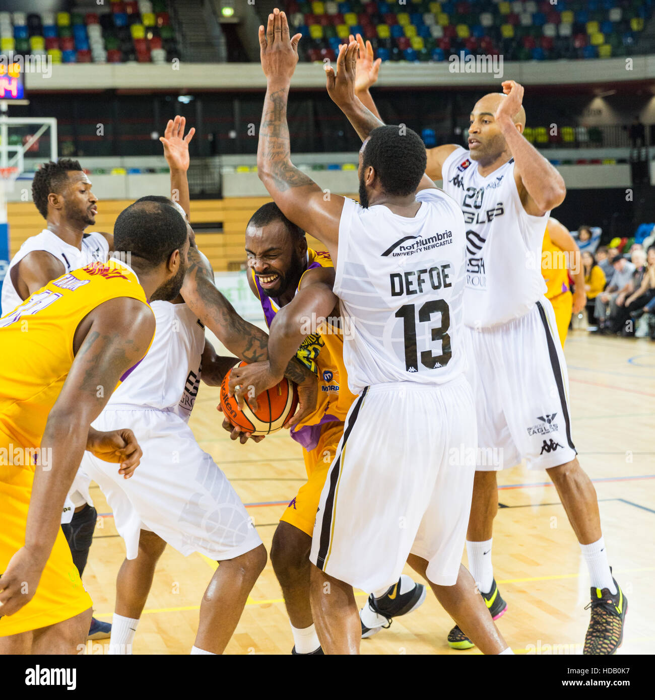 Copper Box Arena, London, UK. 11th Dec 2016. Lions' Rashad Hassan (22 ...