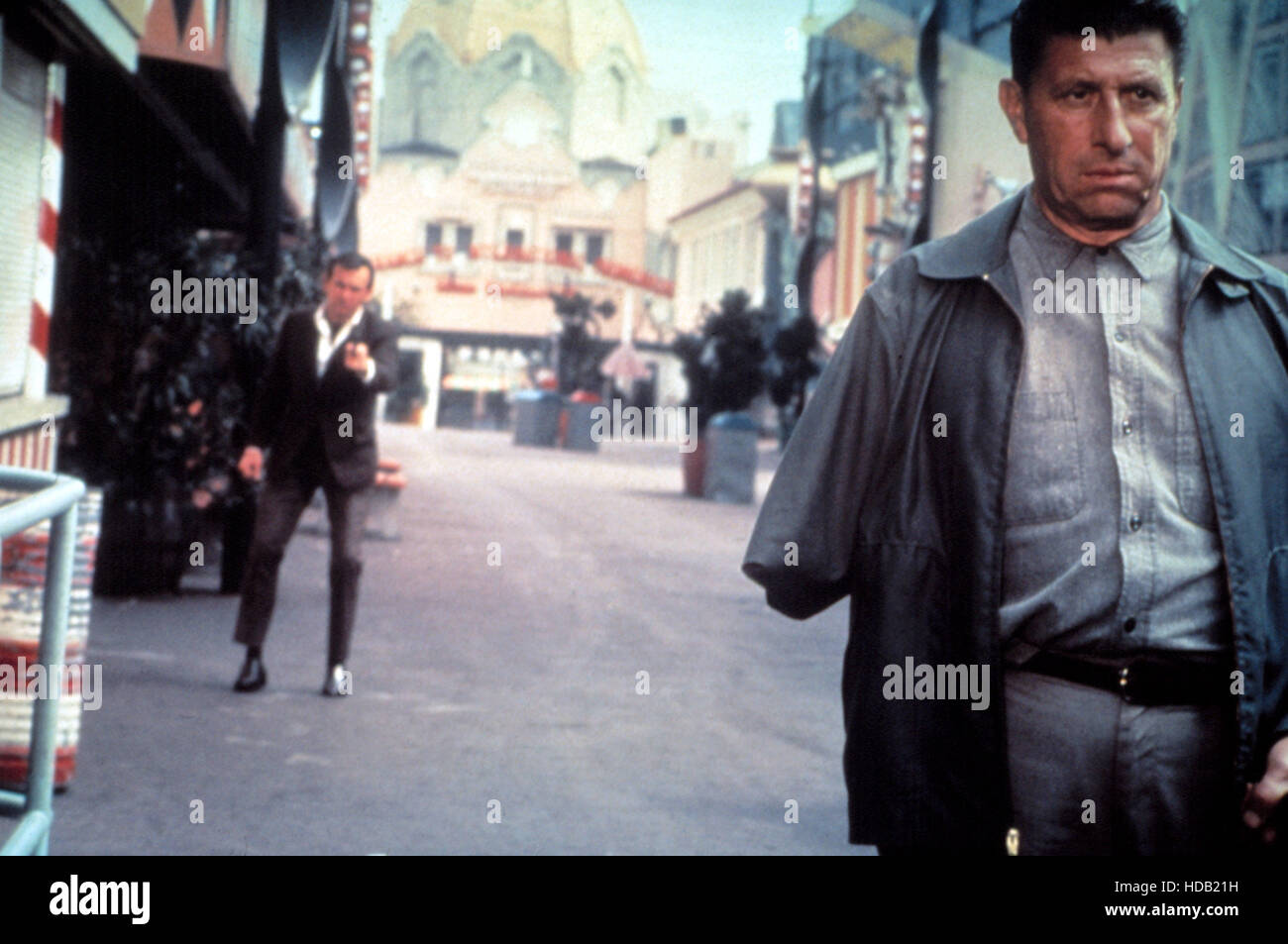 FUGITIVE, David Janssen, Bill Raisch as the One armed man, 1963-1967 ...