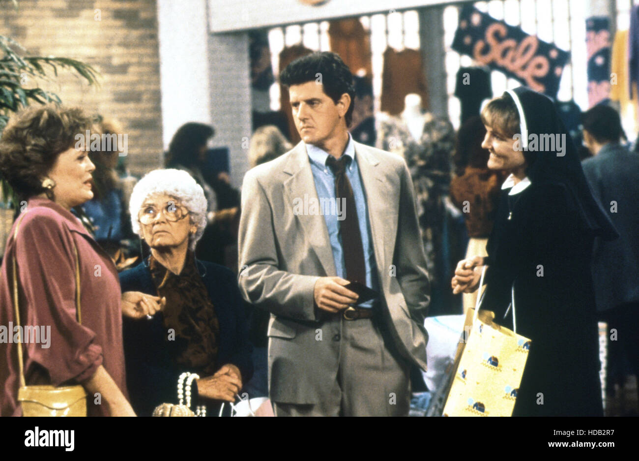 THE GOLDEN GIRLS, (from left): Rue McClanahan, Estelle Getty, Sam ...