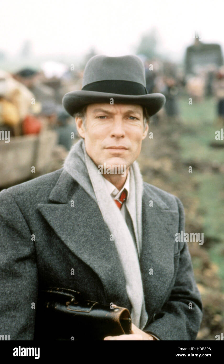 WALLENBERG: A HERO'S STORY, Richard Chamberlain, 1985. © Paramount ...