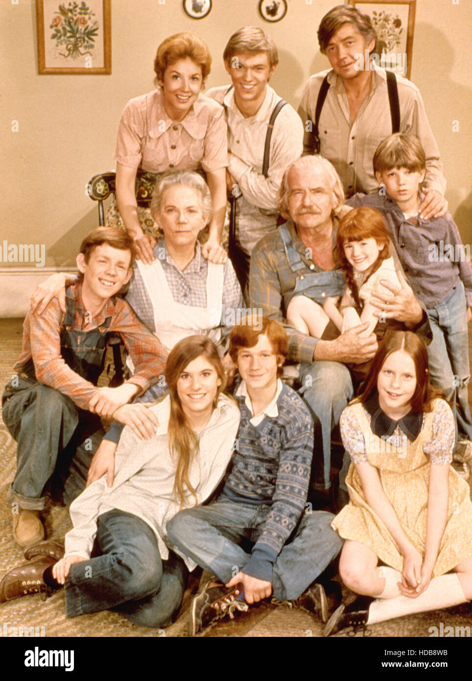 THE WALTONS, Michael Learned, Richard Thomas, Ralph Waite, Jon Walmsley ...