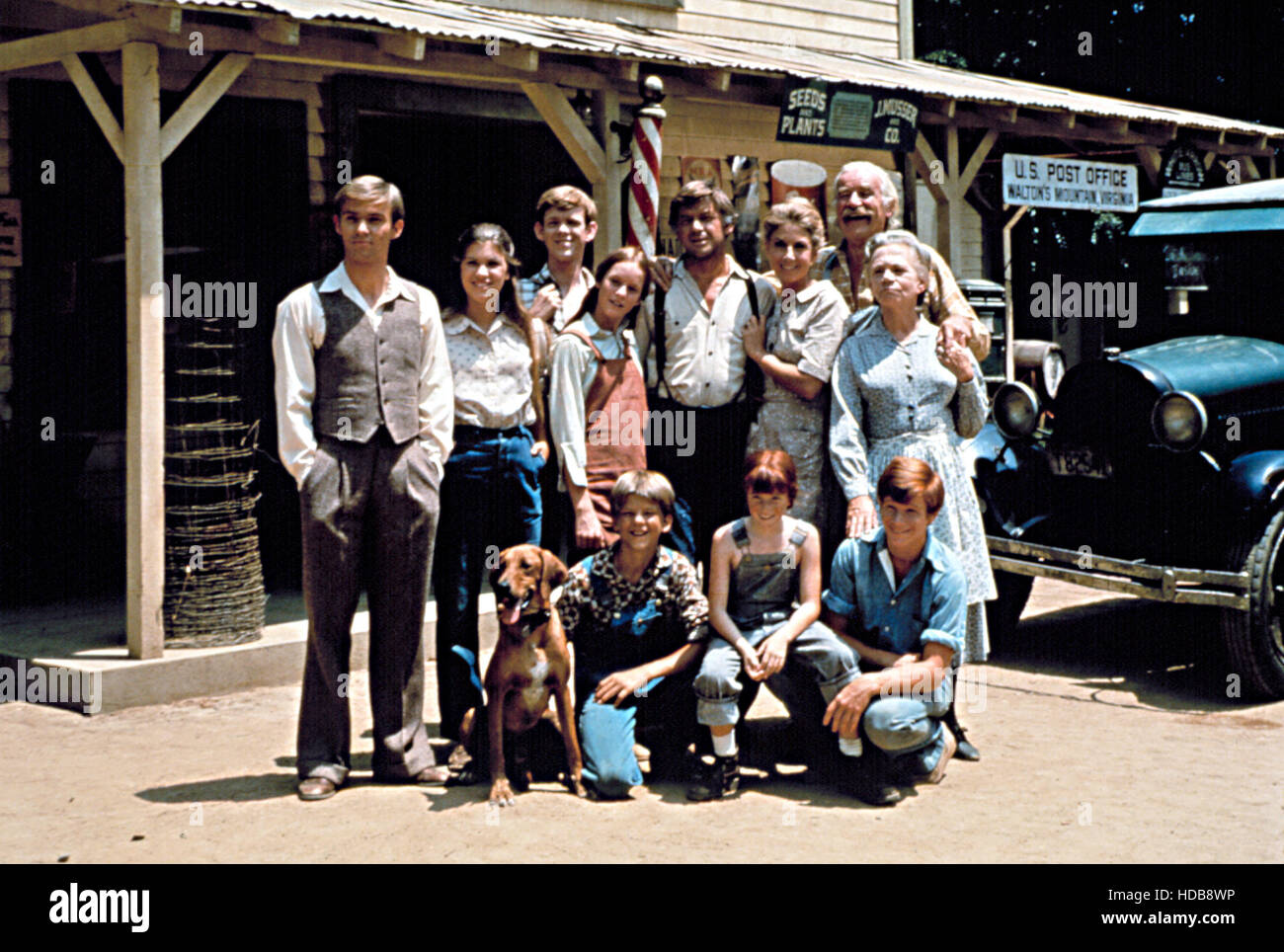 THE WALTONS, (Back), Richard Thomas, Ralph Waite, Jon Walmsley, Judy ...