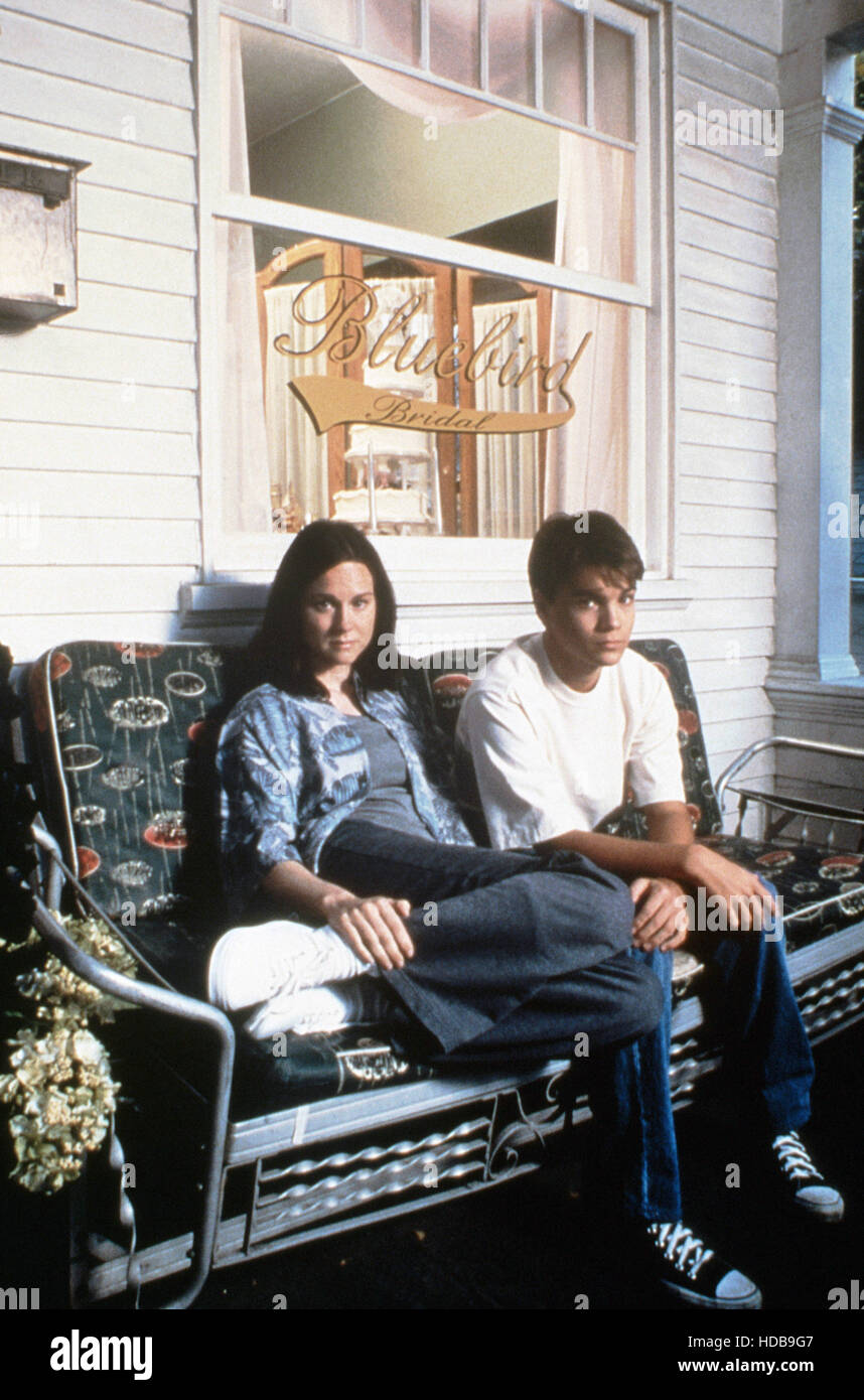 WILD IRIS, (from left): Laura Linney, Emile Hirsch, 2001. © Showtime ...