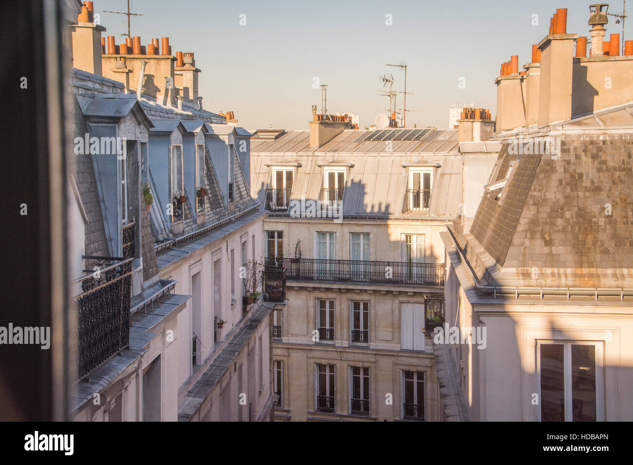 Typical parisian buildings hi-res stock photography and images - Alamy