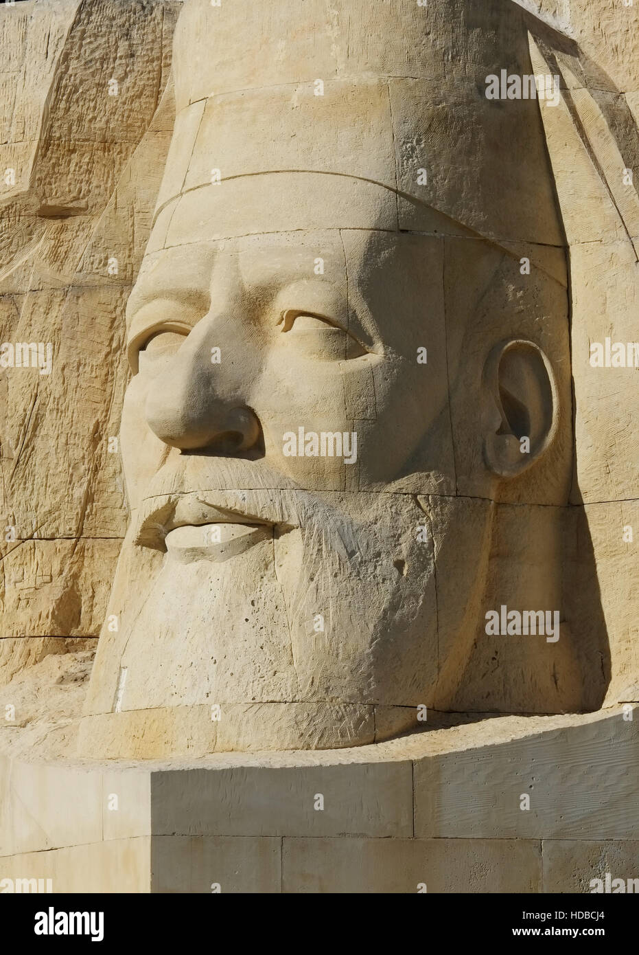 Makarios statue paphos hi-res stock photography and images - Alamy