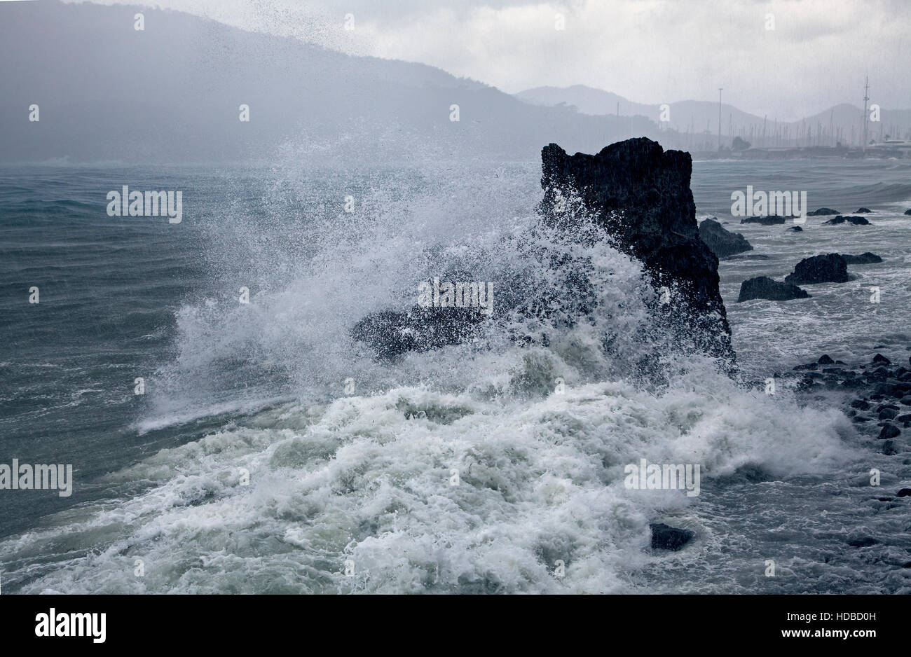 Big storm waves hi-res stock photography and images - Alamy