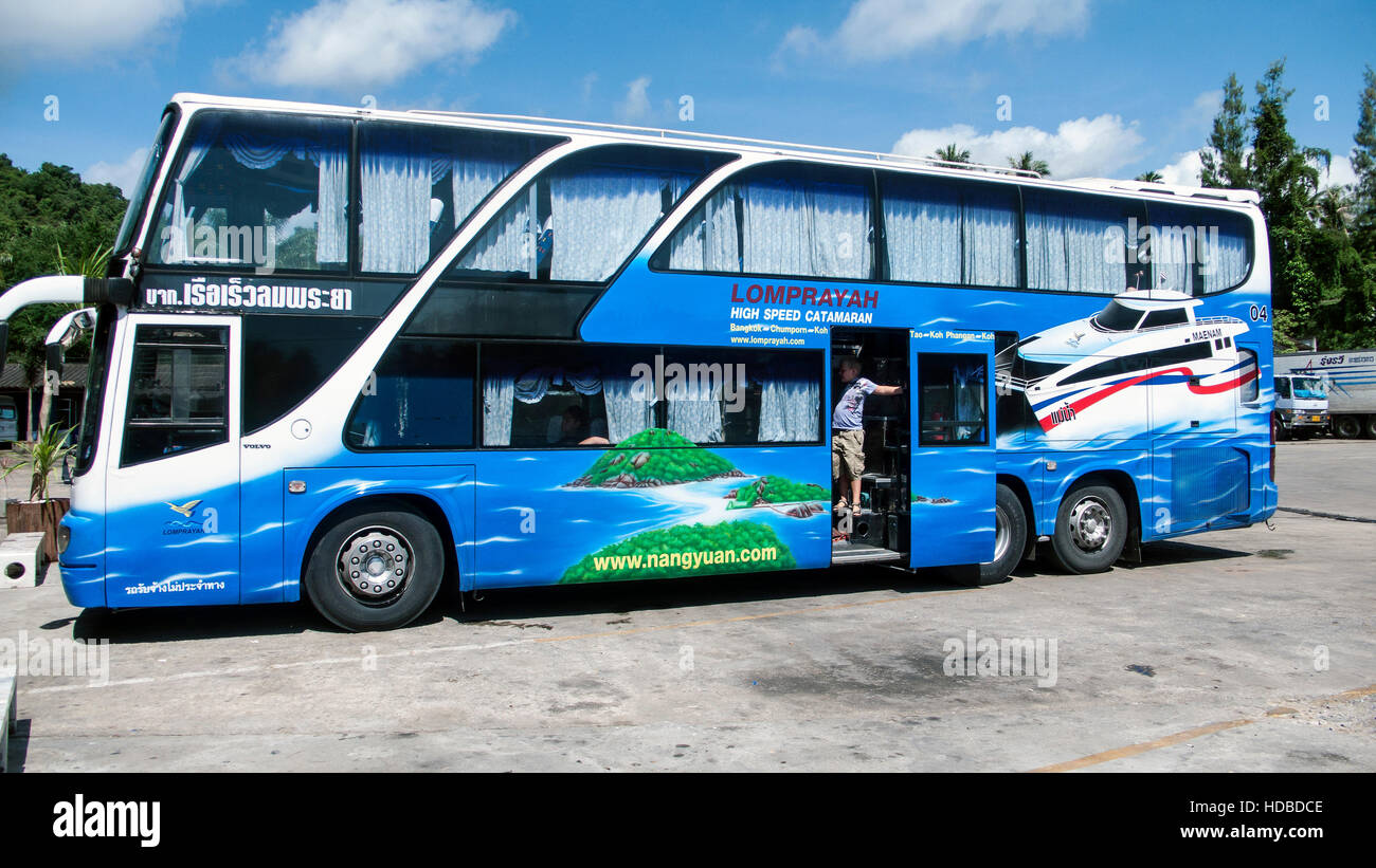 Bangkok bus to Lomprayah high speed catamaran Chumpon Thailand Stock ...