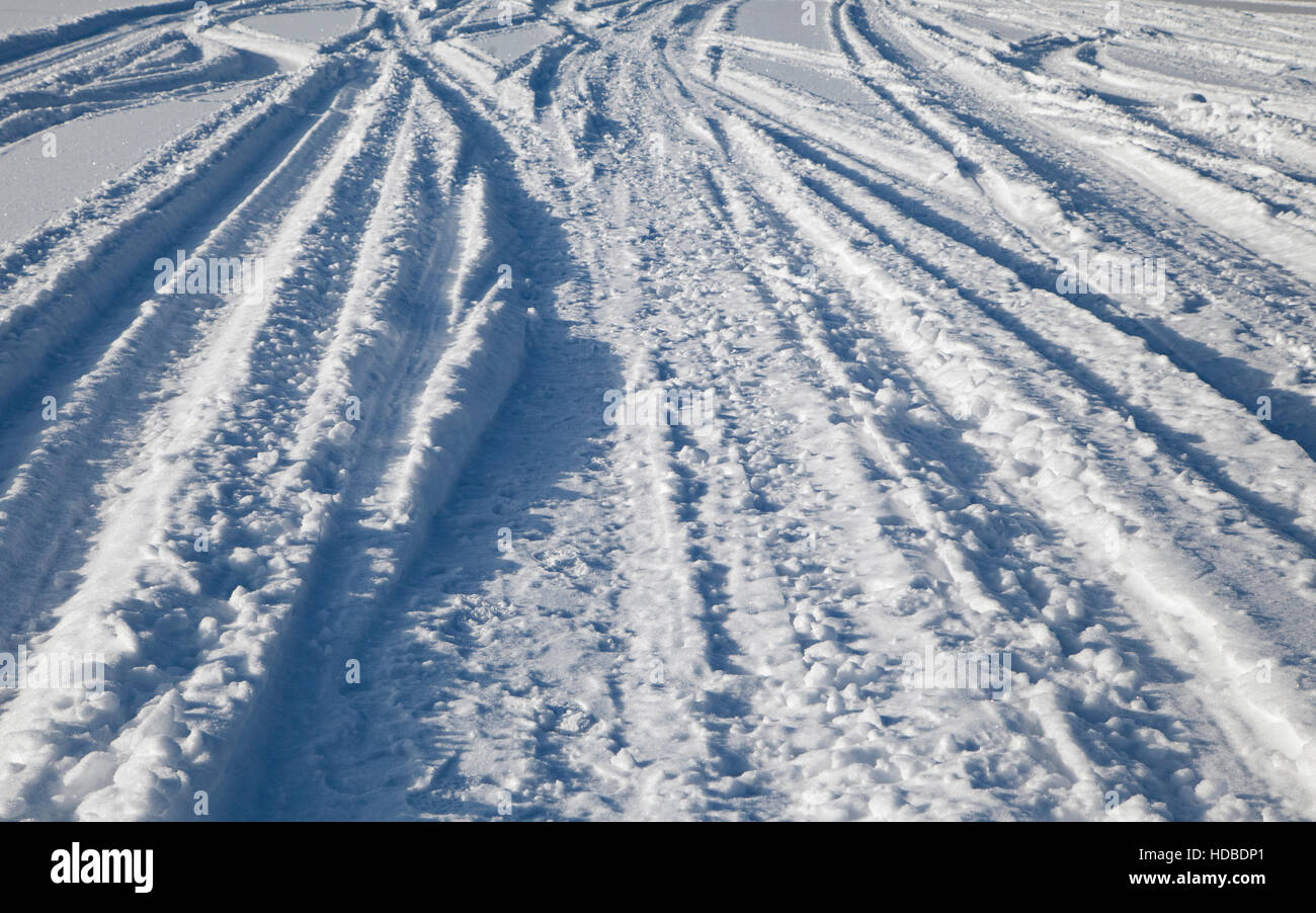 Tyre tracks frost hi-res stock photography and images - Alamy