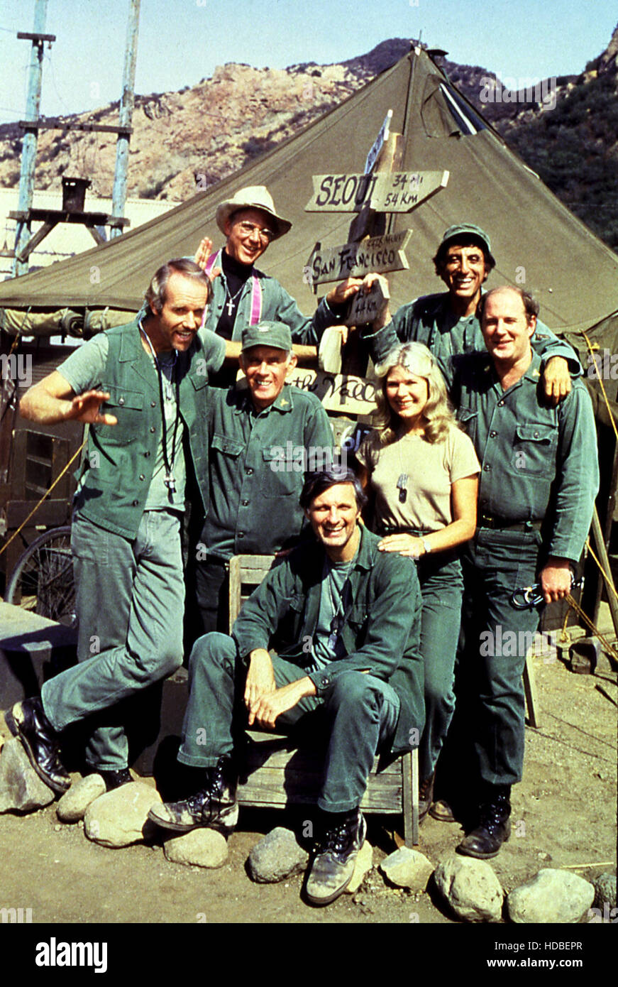 MASH, Mike Farrell, William Christopher, Harry Morgan, Alan Alda ...
