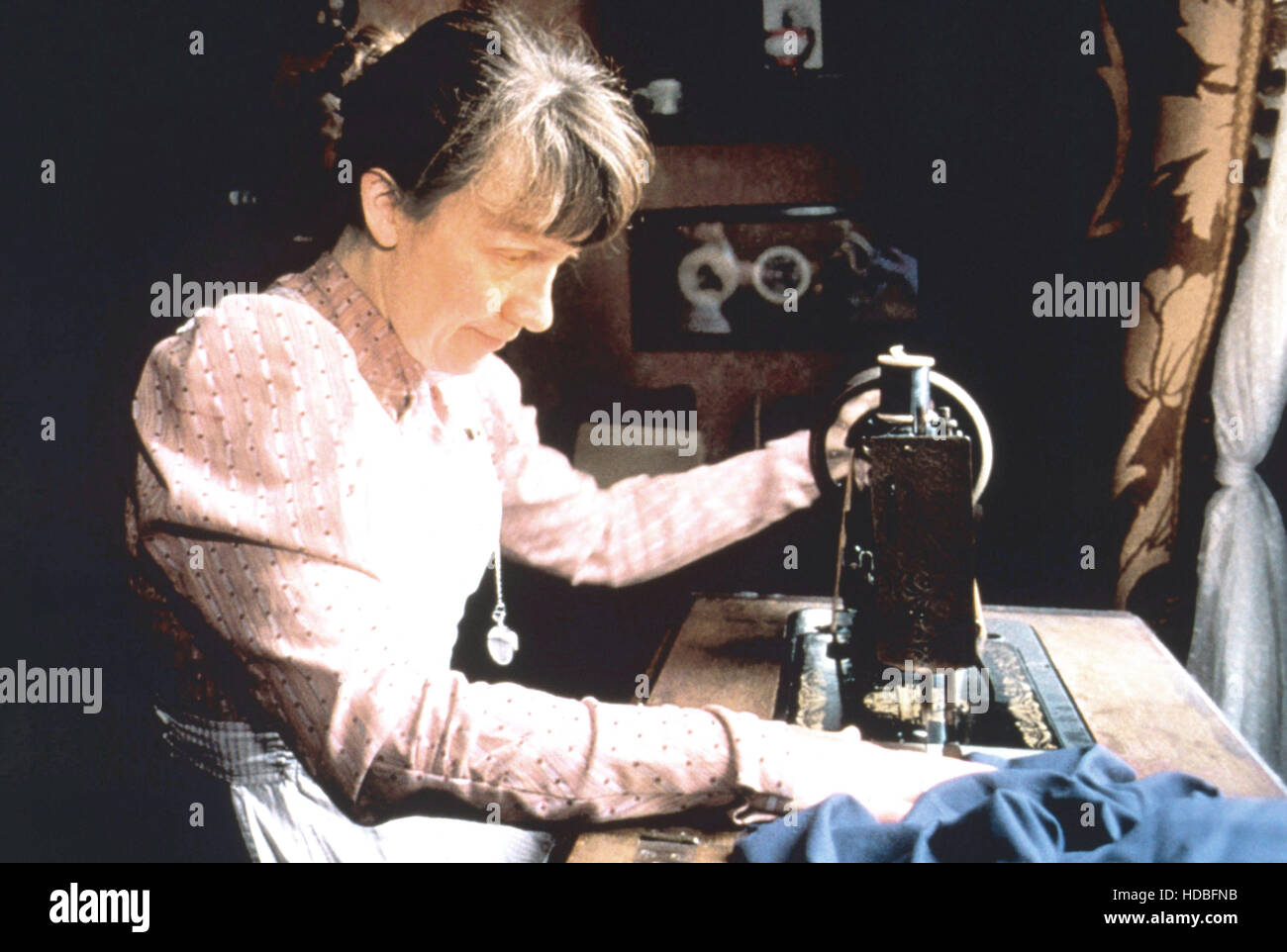 THE 1900 HOUSE, Joyce Bowler, 1999-2000, © PBS/courtesy Everett ...