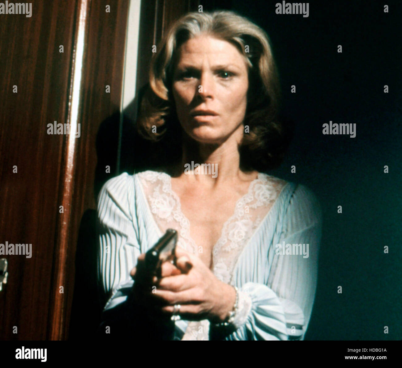 NO PLACE TO HIDE, Mariette Hartley, 1981. © CBS / Courtesy: Everett ...