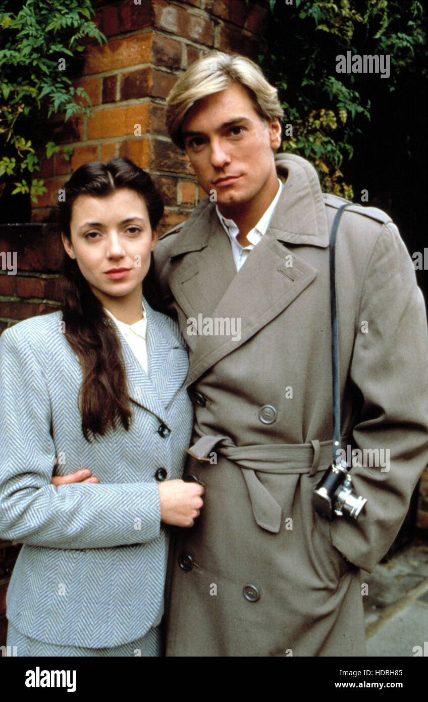 QUEENIE, Mia Sara, Gary Cady, 1987. © Von Zerneck Sertner Films ...