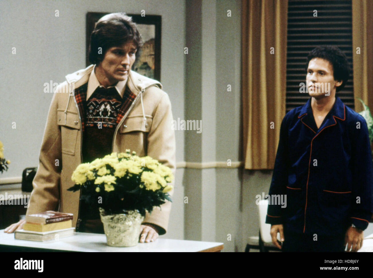SOAP, from left: Bob Seagren, Billy Crystal, 1977-81 Stock Photo - Alamy