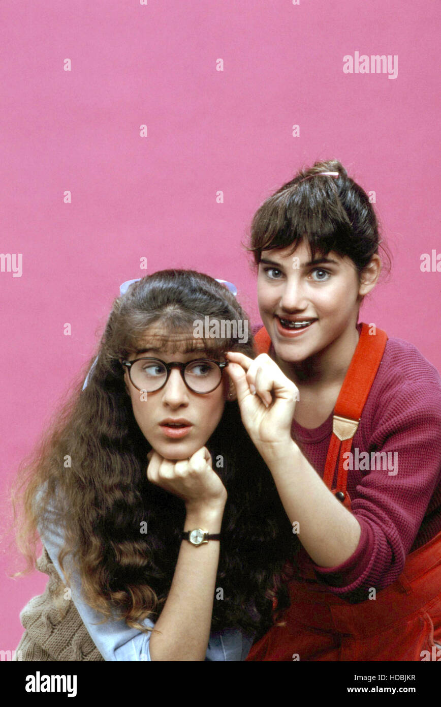 SQUARE PEGS, Sarah Jessica Parker, Amy Linker, 1982-83, photo: Robert Phillips / Everett ...