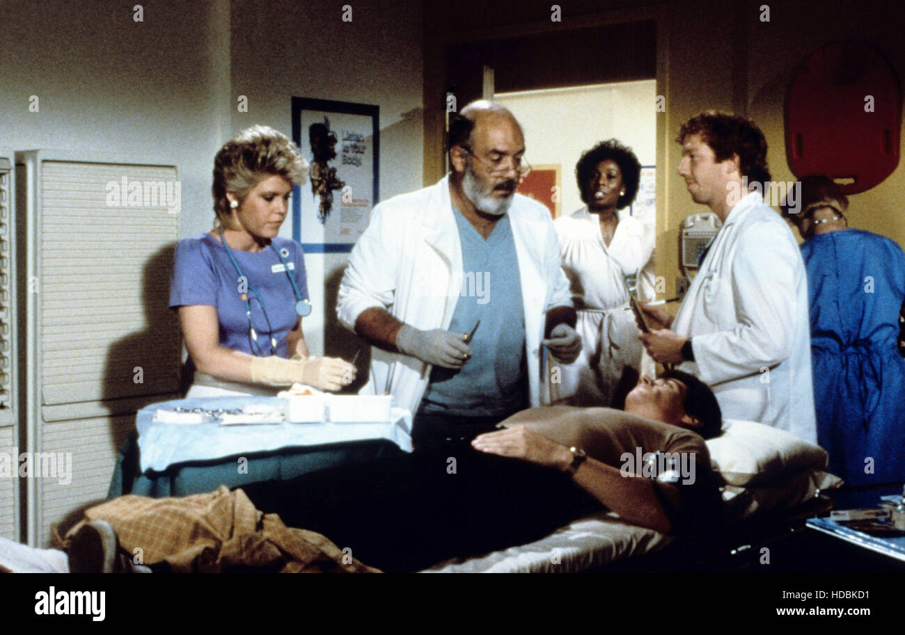 TRAPPER JOHN, M.D., l-r: Christopher Norris, Pernell Roberts, Madge ...