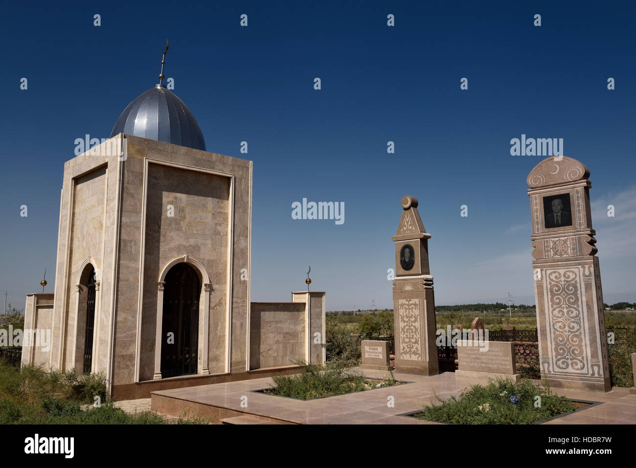 Marble mausoleum hi-res stock photography and images - Alamy