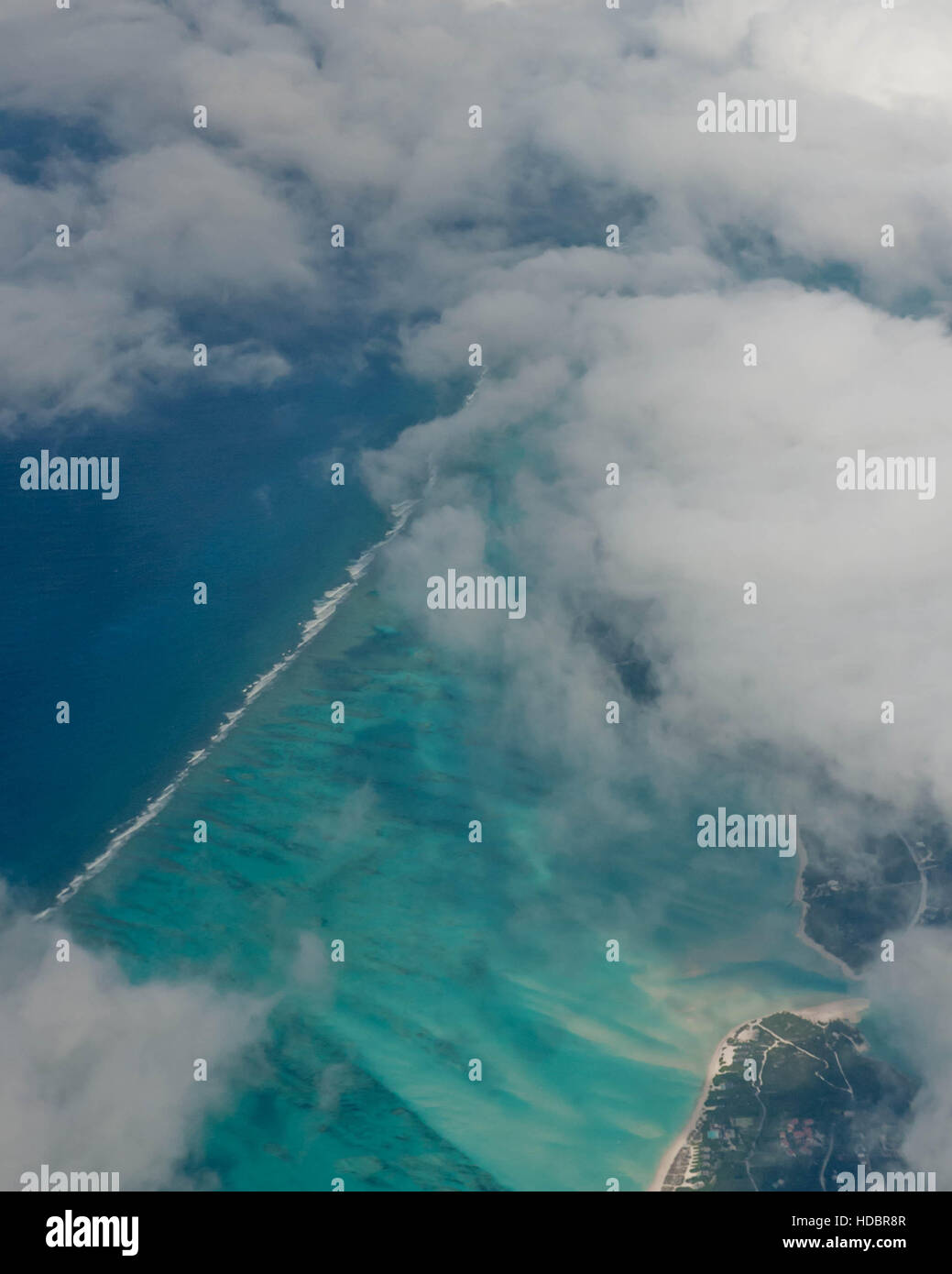 Ariel view of the Caribbean island Turks & Caicos | coral reef view ...