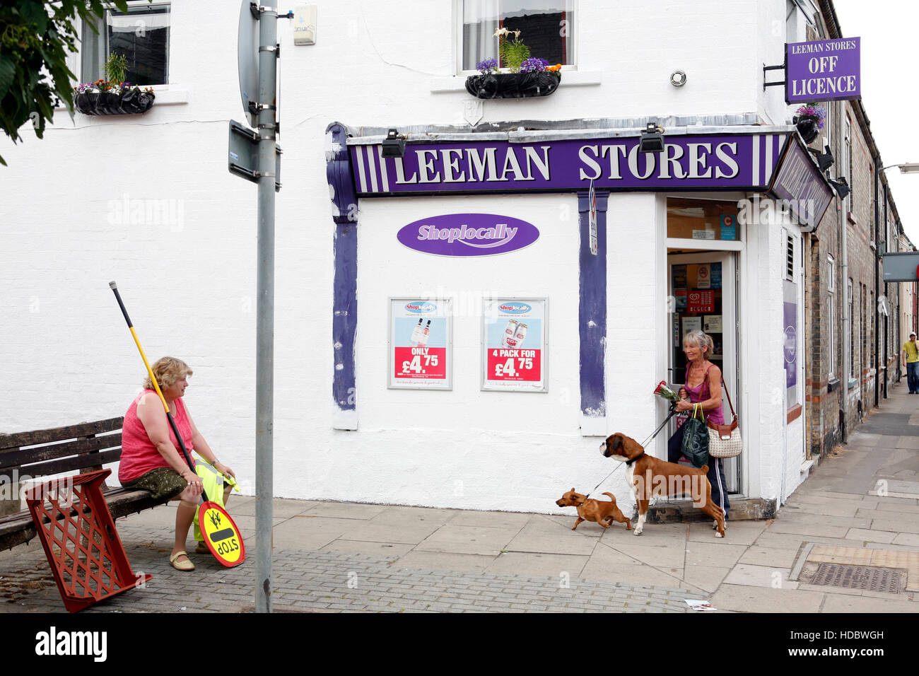 Lollipop lady uk hi-res stock photography and images - Alamy