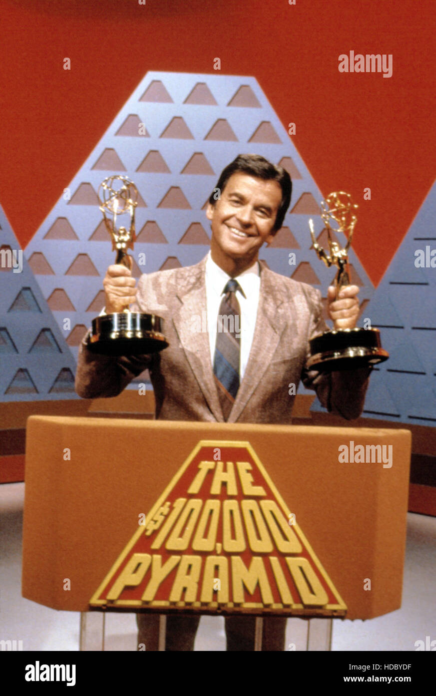 $100,000 PYRAMID, Dick Clark, 1991-92 Stock Photo - Alamy