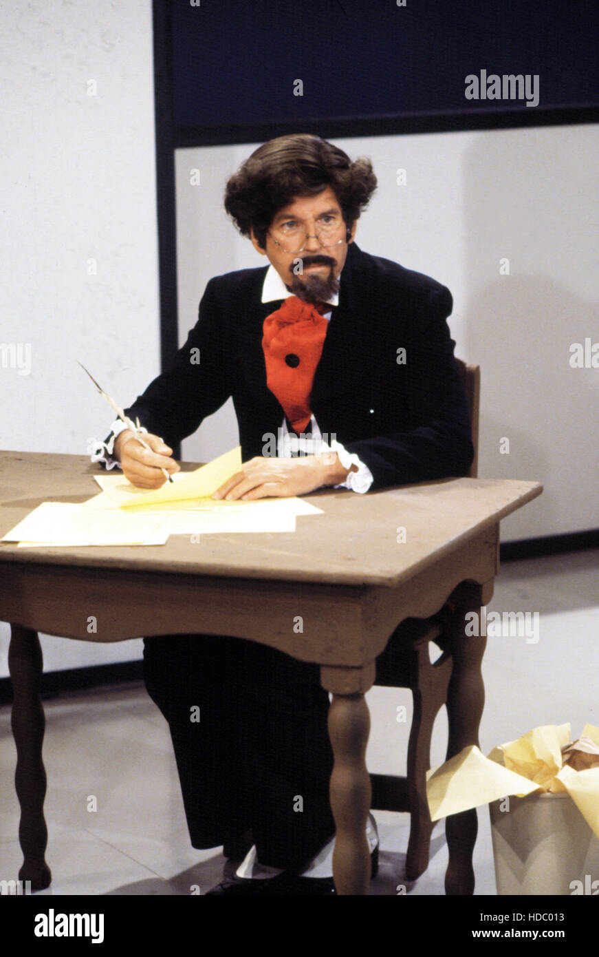 PAUL LYNDE SHOW, Paul Lynde, 1972-73 Stock Photo - Alamy PAUL LYNDE SHOW, Paul Lynde, 1972-73 Stock Photo - Alamy
