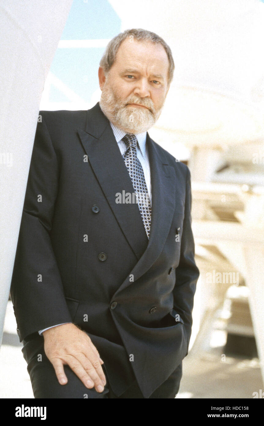 SEVEN DAYS, Alan Scarfe, 1998-2001. © Paramount Television / Courtesy ...