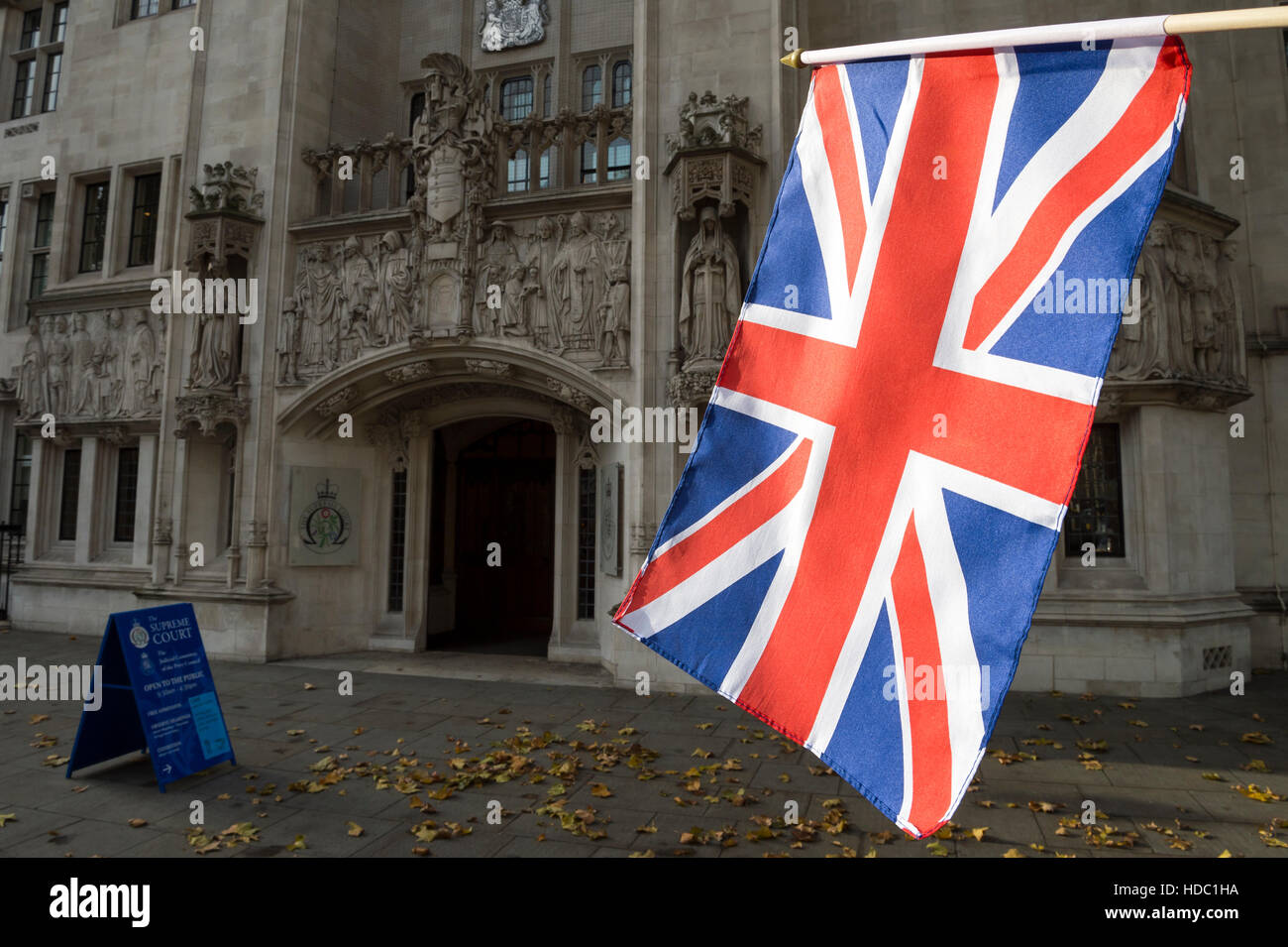 Protest in front supreme hi-res stock photography and images - Alamy