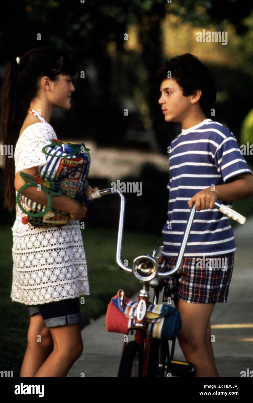 WONDER YEARS, Danica McKellar, Fred Savage, 1988-93 Stock Photo - Alamy