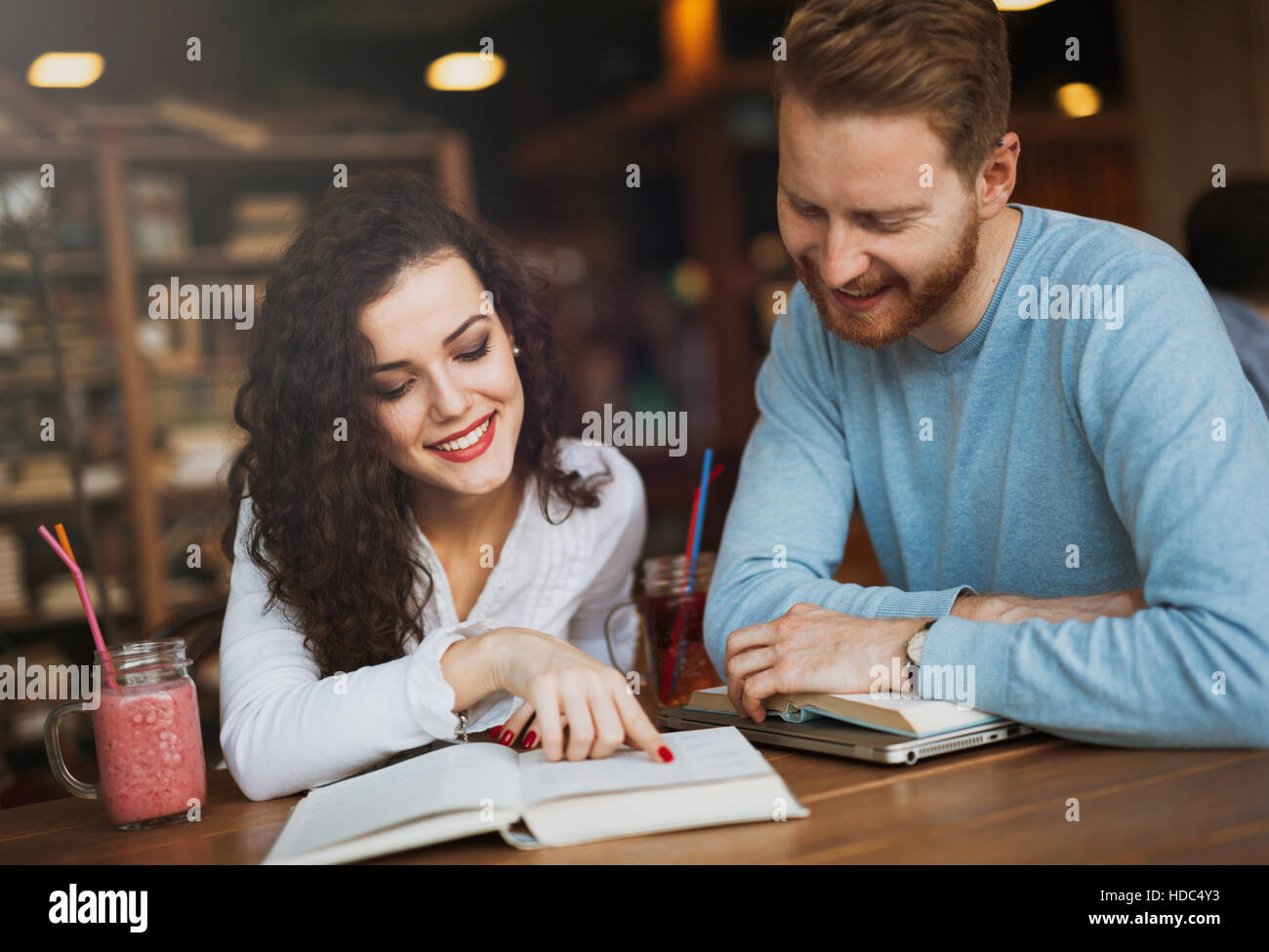 Exam library hi-res stock photography and images - Alamy