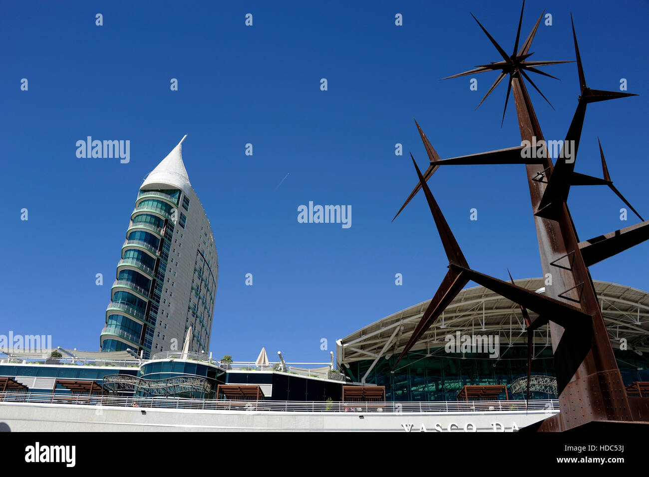 Vasco da Gama Shopping Centre, Sao Gabriel tower, Homen-Sol Sun Man by ...