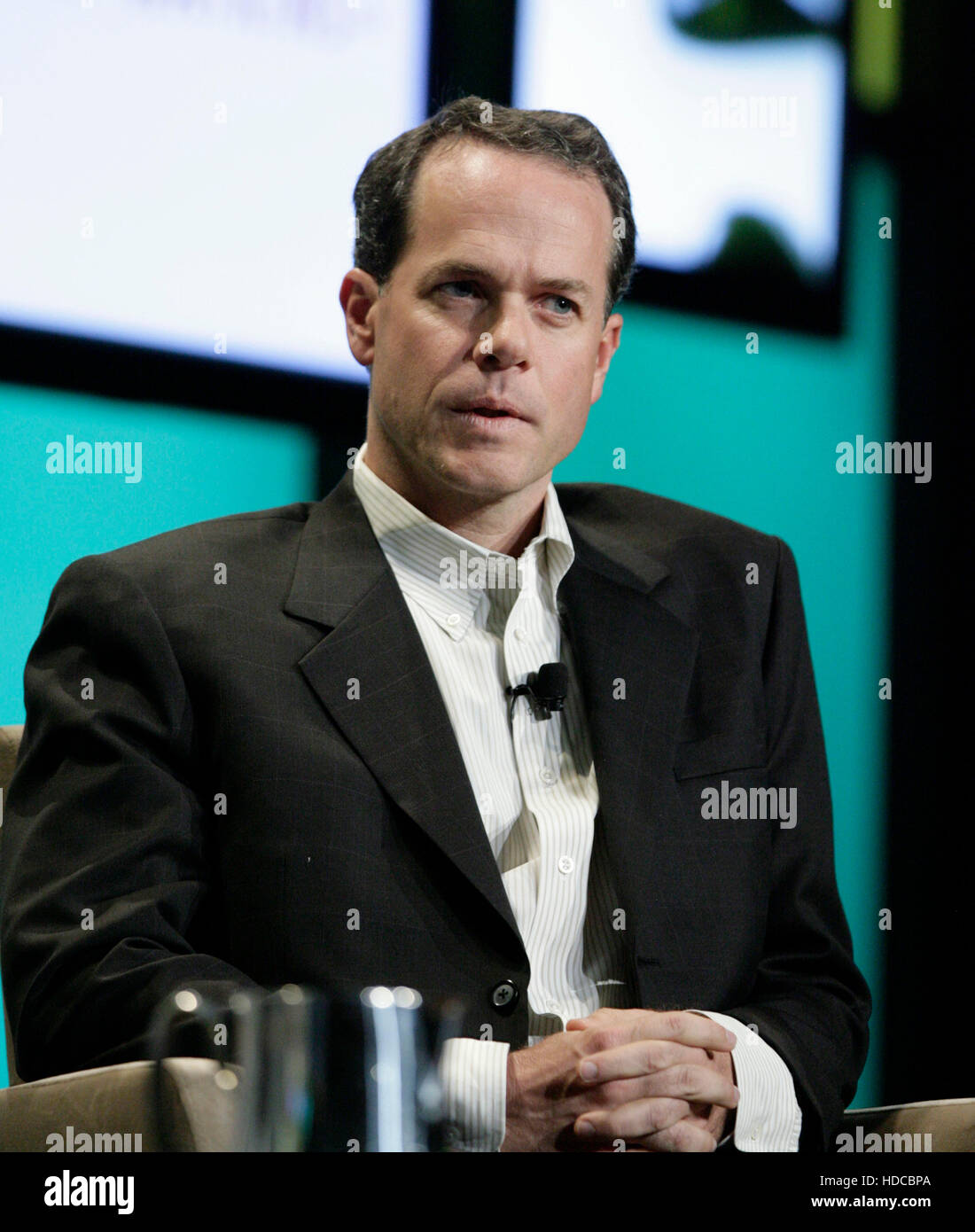 Steve young 2010 hi-res stock photography and images - Alamy