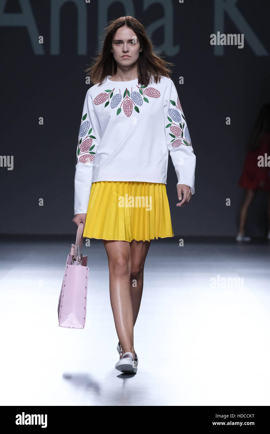 Madrid Fashion Week Spring/summer 2017/18 - Anna K - Catwalk Featuring ...