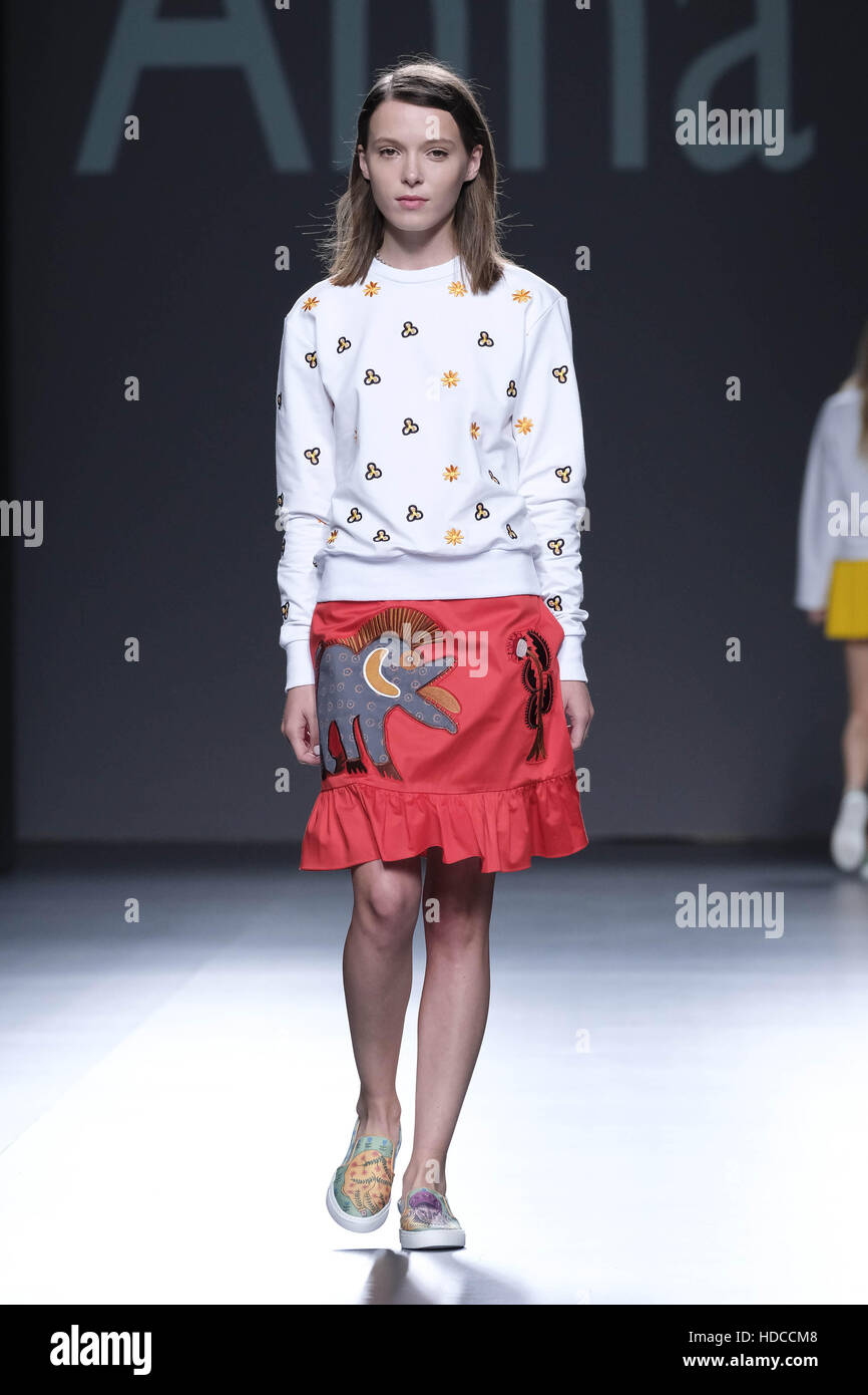 Madrid Fashion Week Spring/summer 2017/18 - Anna K - Catwalk Featuring ...