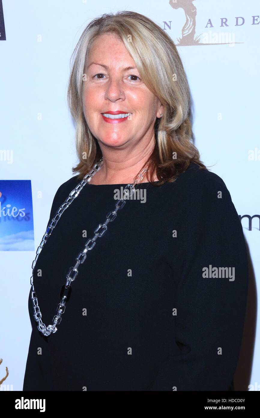 Premiere of Roar Productions' 'Silver Skies' at Westwood Crest Theatre ...