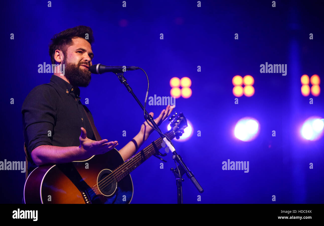 Passenger performs at the Apple Music Festival 10 at Roundhouse in ...