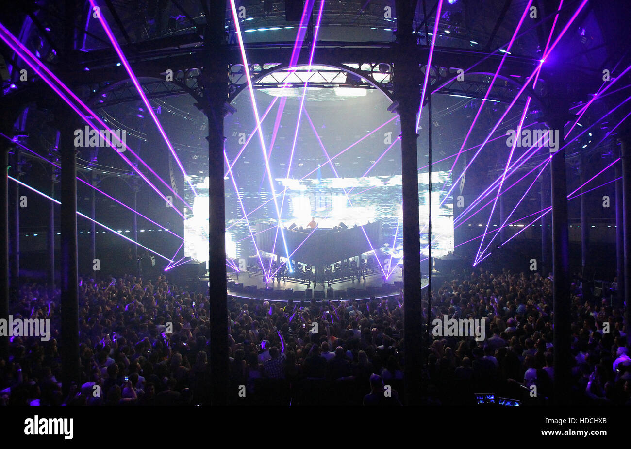 DJ Calvin Harris performing at the Apple Music Festival 2016 at the ...