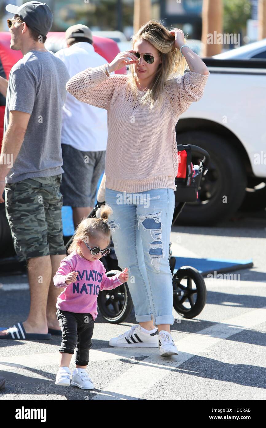 Haylie Duff with her daughter and partner, Matt Rosenberg, with former ...