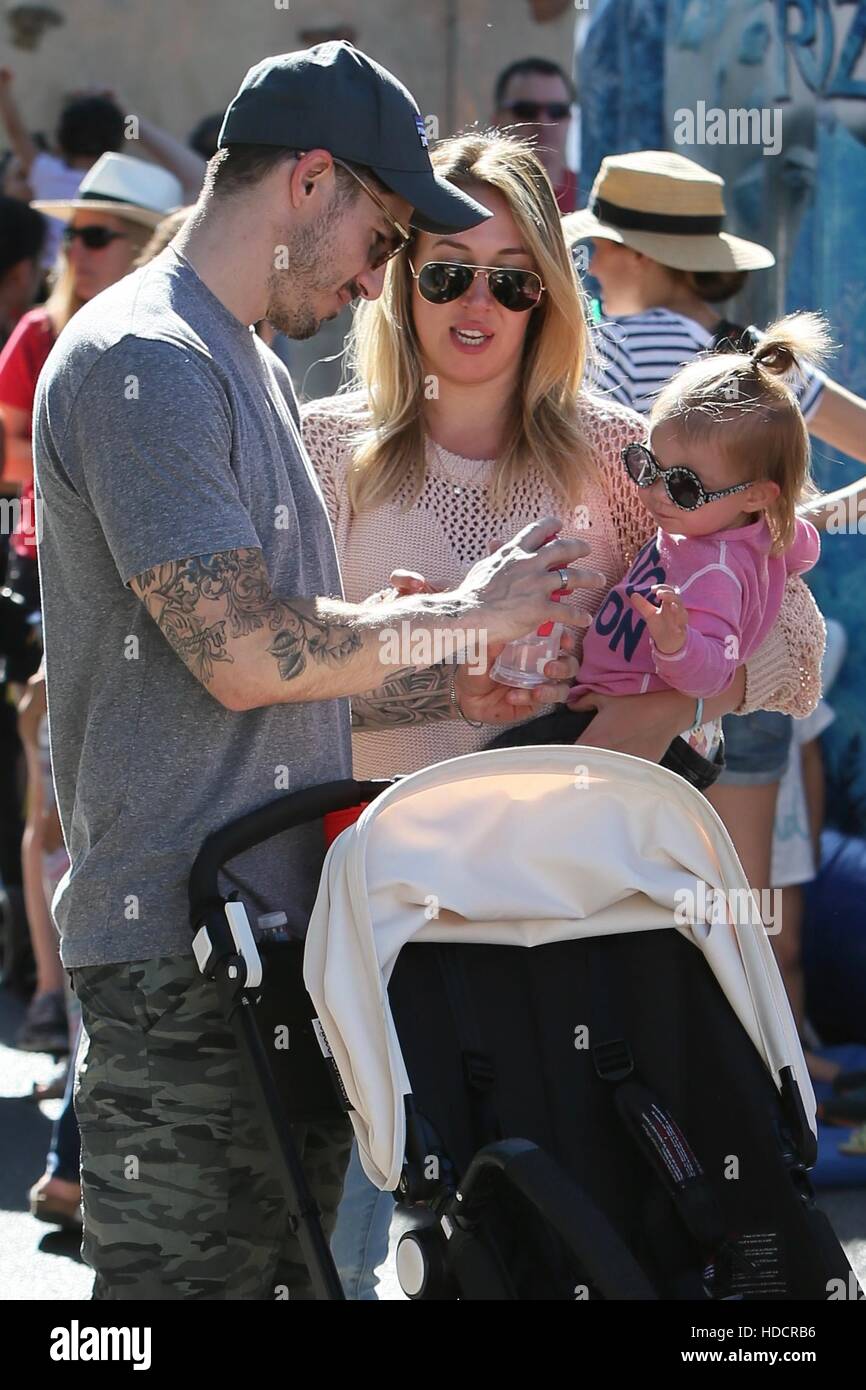 Haylie Duff with her daughter and partner, Matt Rosenberg, with former brother-in-law Mike ...