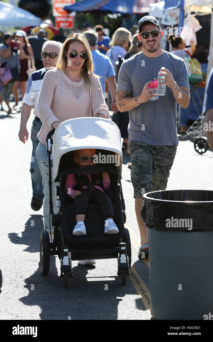 Haylie Duff with her daughter and partner, Matt Rosenberg, with former ...