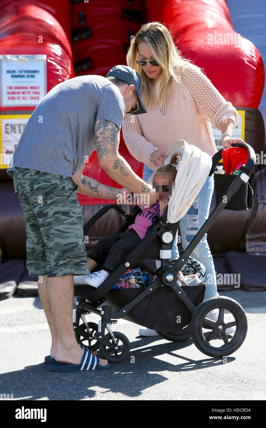 Haylie Duff with her daughter and partner, Matt Rosenberg, with former ...